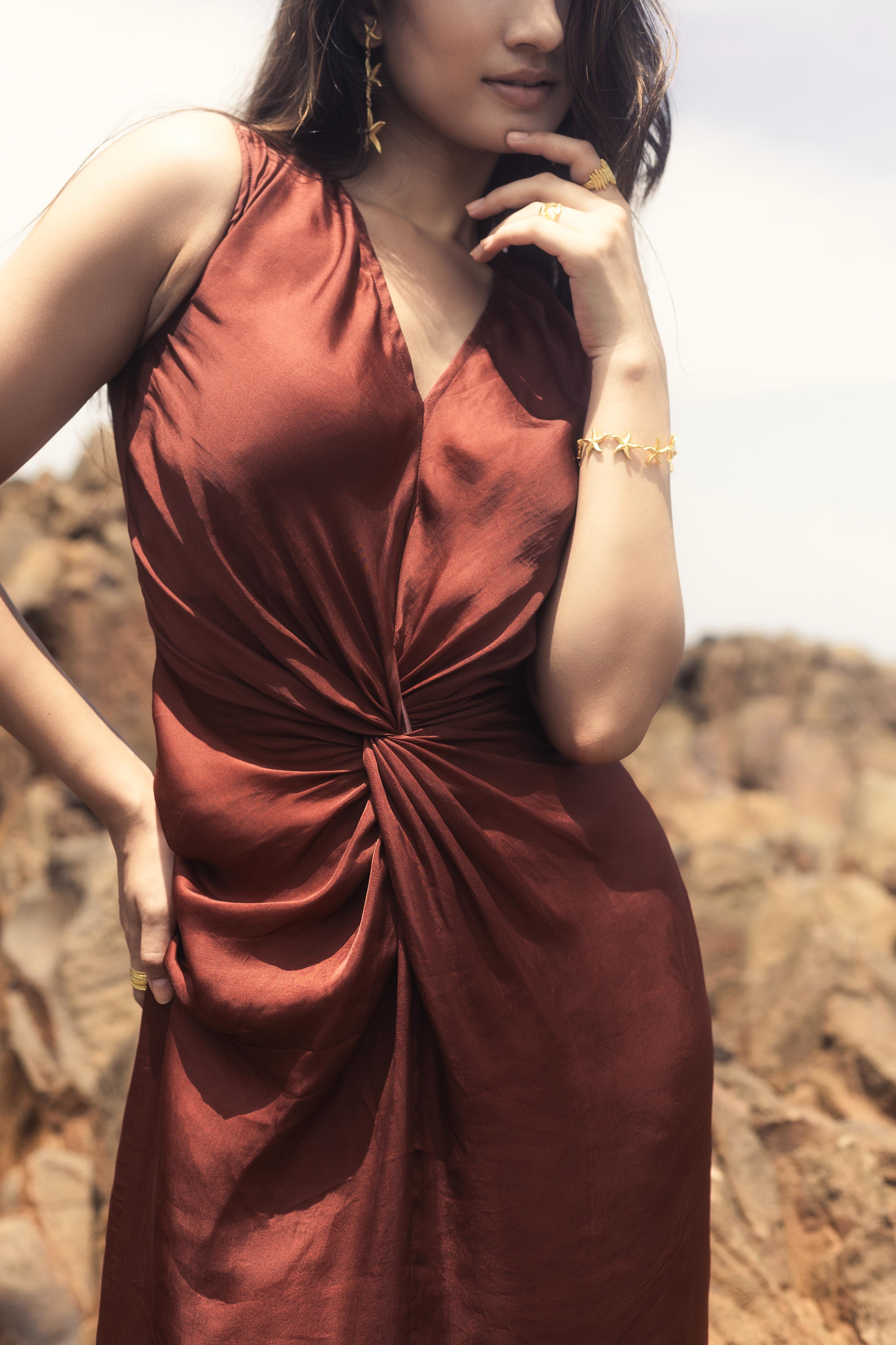 Bourbon Maxi – Sakshma Shetty